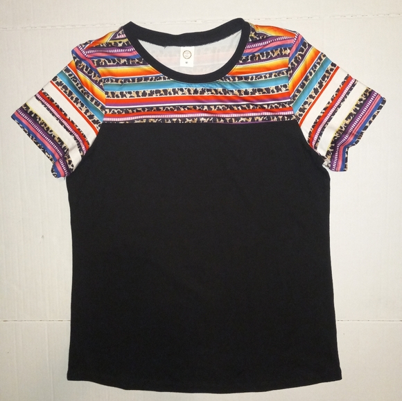Sunshine and Rodeos | Tops | Womens Sunshine And Rodeos Serape Top ...